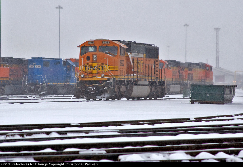 EMDX 780 and BNSF 8922